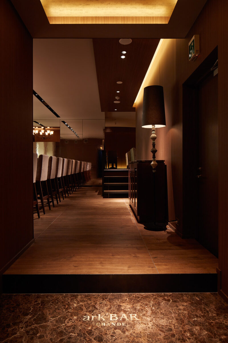 ark BAR – 鳥居デザイン事務所